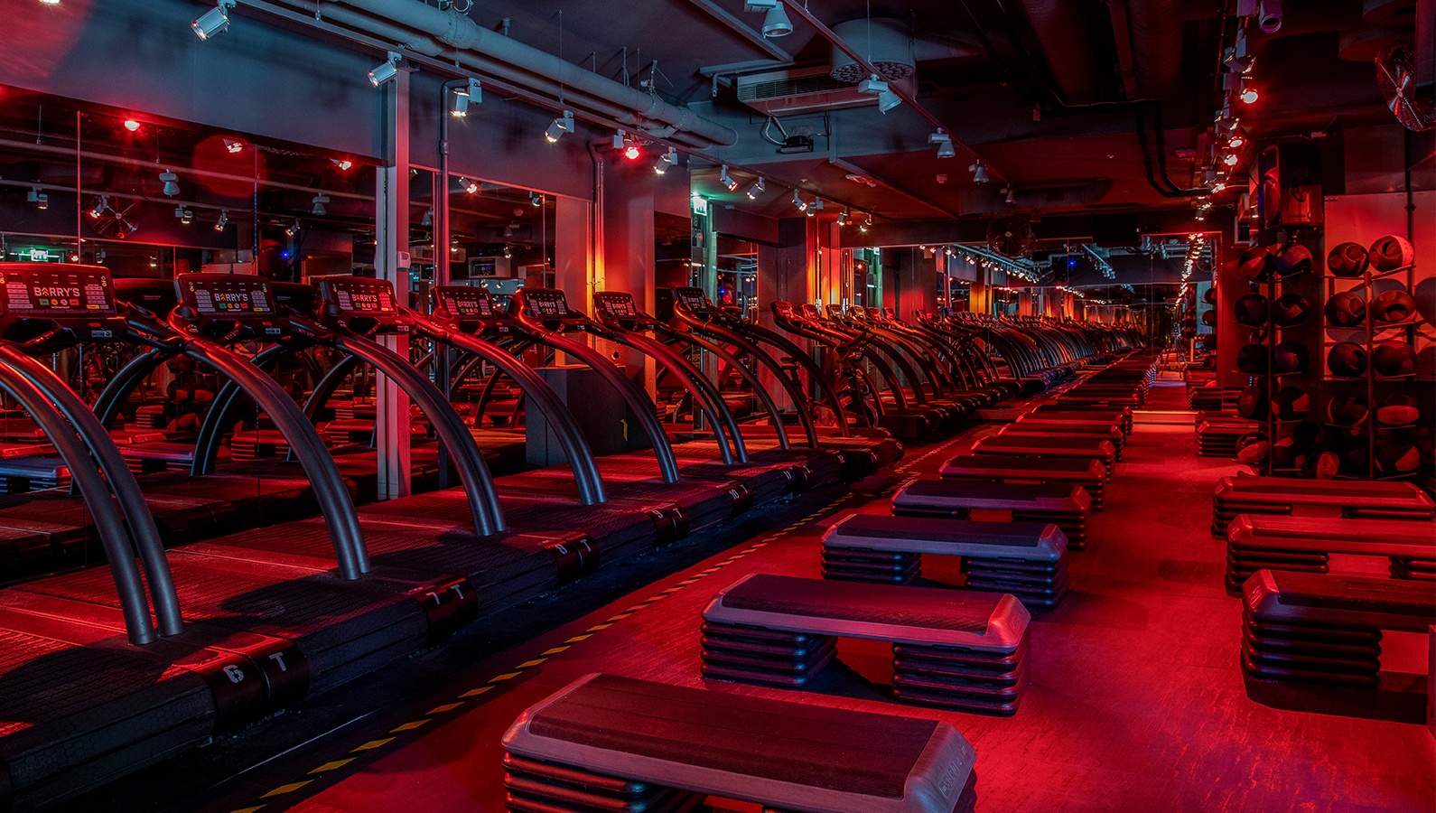 Bergen Gym Studio: Book HIIT Classes Near Me | Barry's